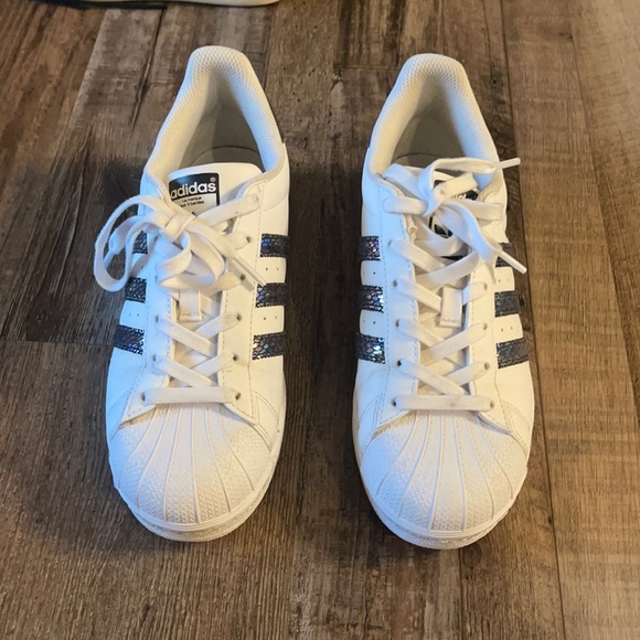adidas | Shoes | Adidas Iridescent Snake Skin Sneakers Size W 75 ...